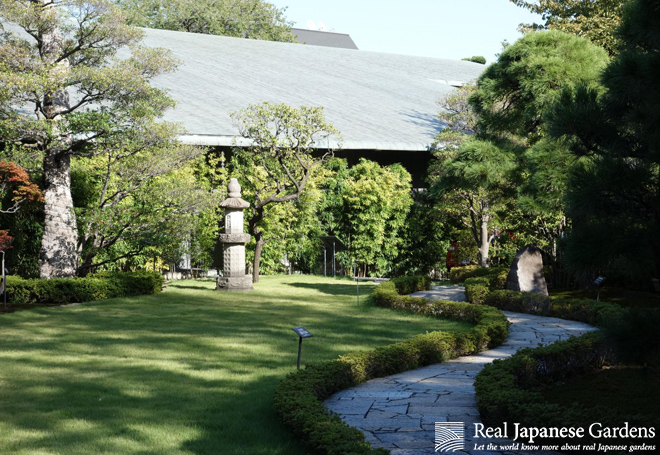 Nezu Museum - Real Japanese Gardens